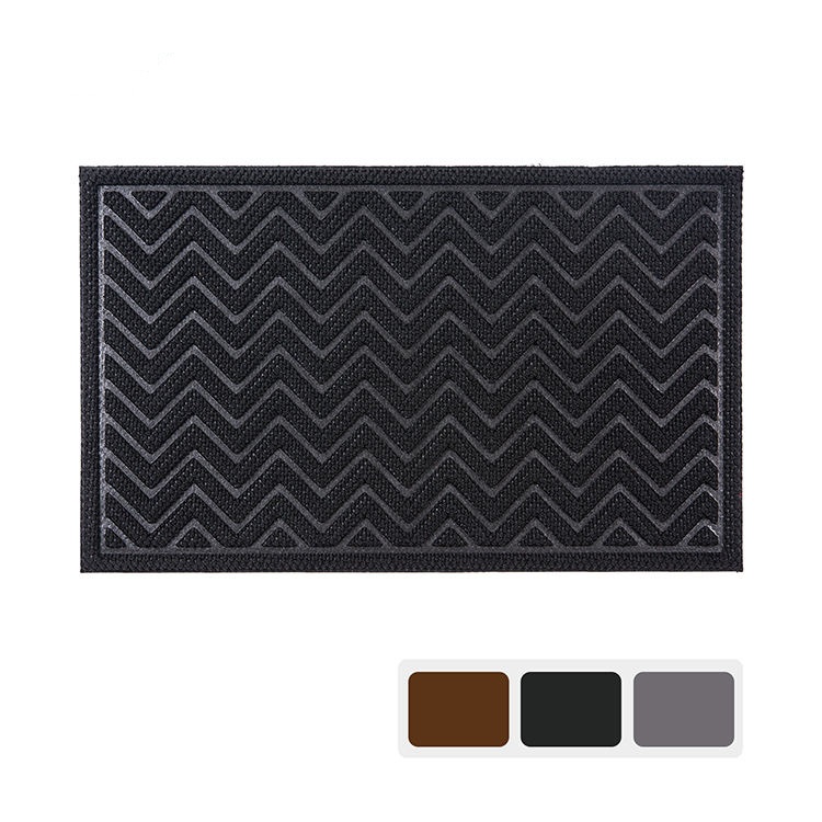 Embossed rubber door mat
